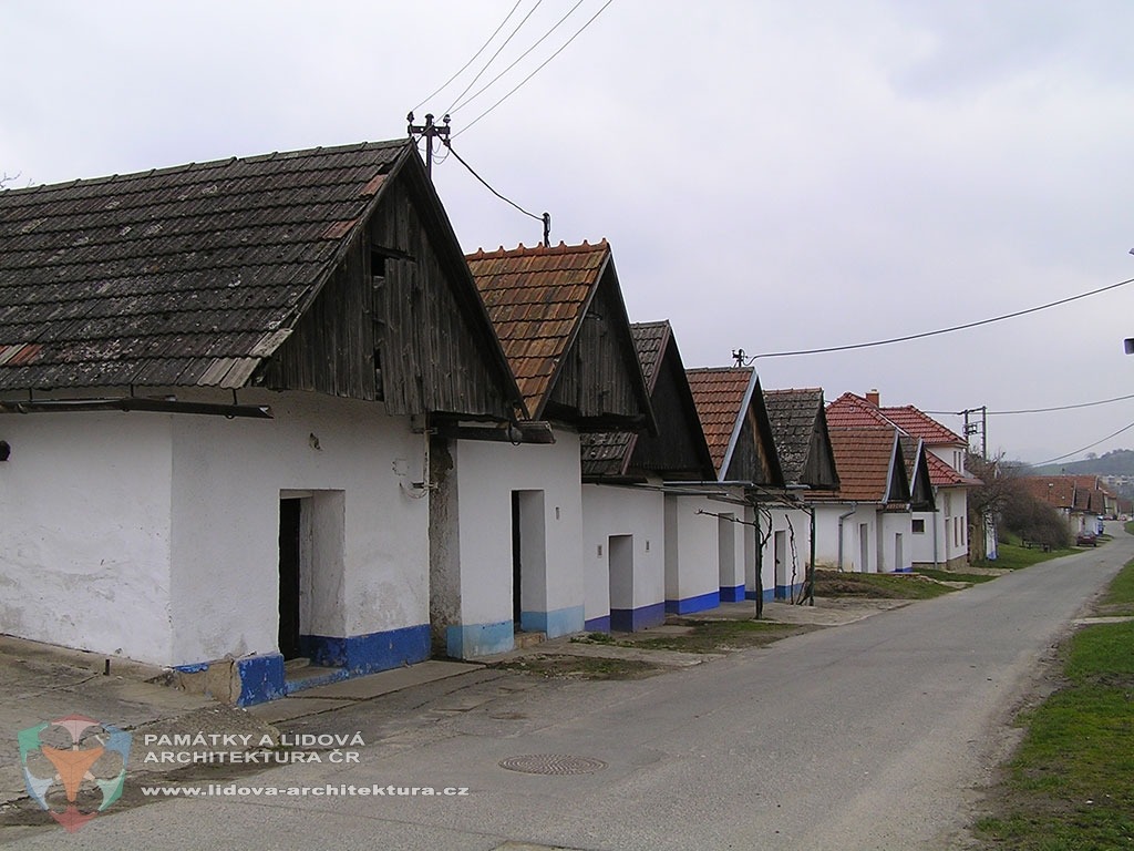 Blatnice pod svatým Antonínkem a Moravské vinařské stezky